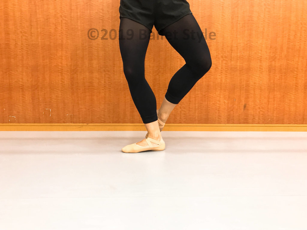 不安を解消！【アンボアテ】のやり方とポイント（動画あり） | Ballet Style[バレエ スタイル]
