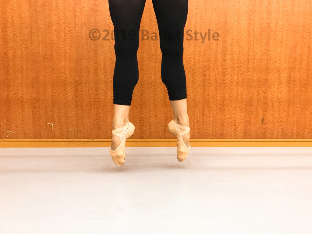 不安を解消！【アンボアテ】のやり方とポイント（動画あり） | Ballet Style[バレエ スタイル]