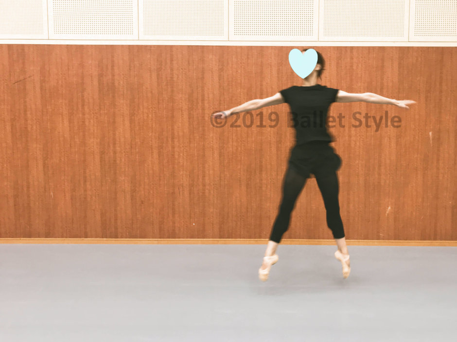不安を解消！【アンボアテ】のやり方とポイント（動画あり） | Ballet Style[バレエ スタイル]